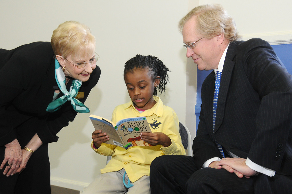 Georgia First Lady Sandra Deal to visit four APS schools to read to Pre ...