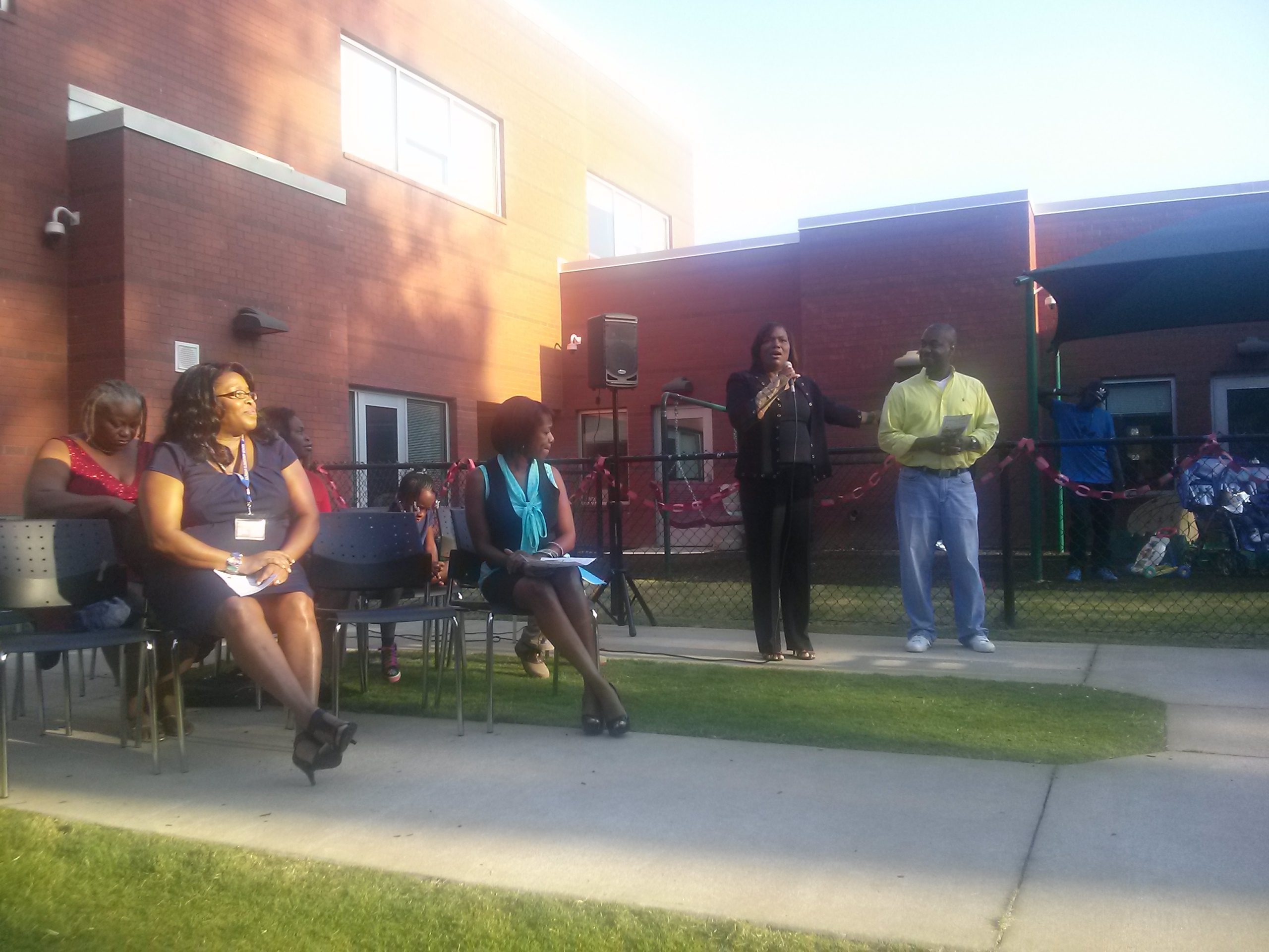 Dunbar and Educare Atlanta Celebrate New Icon – APS Today