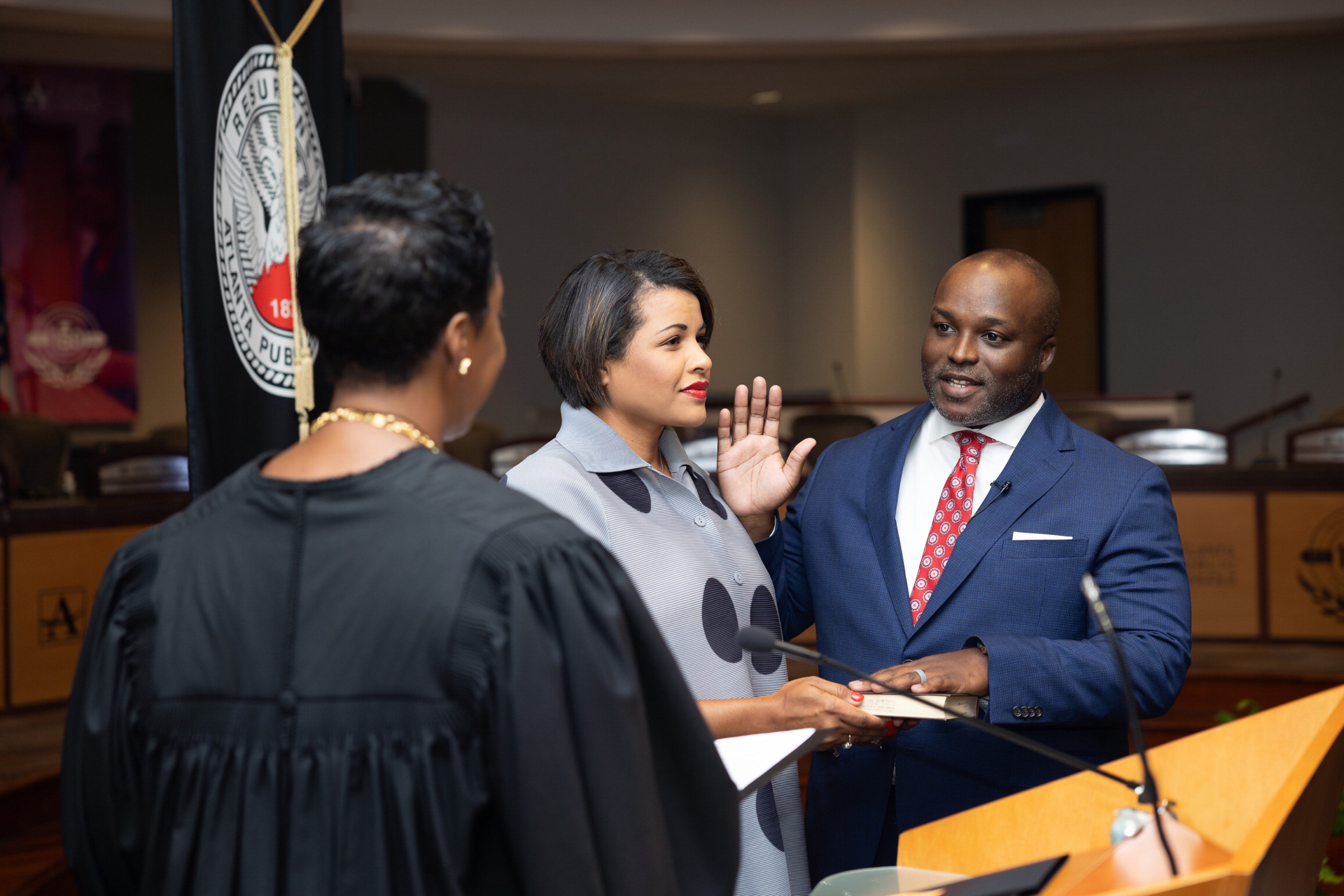 Dr. Bryan Johnson sworn in as 22nd Atlanta Public Schools ...